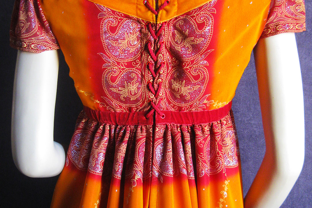 Robe du Premier Empire – Au fil du temps